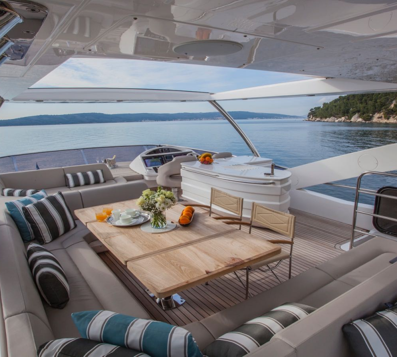 MOWANA Yacht Charter Details, Sunseeker | CHARTERWORLD Luxury Superyachts